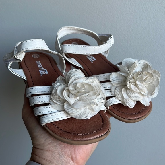 Smart Fit | Shoes | Smart Fit Girls White Flower Sandals | Poshmark